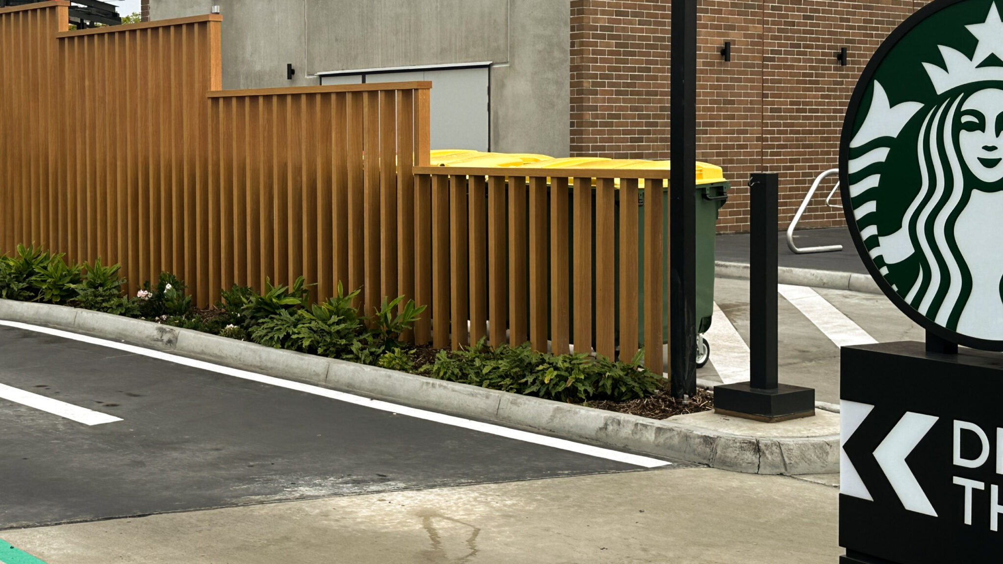 Wood Look Aluminum Fencing – Brightstar Management Group ...
